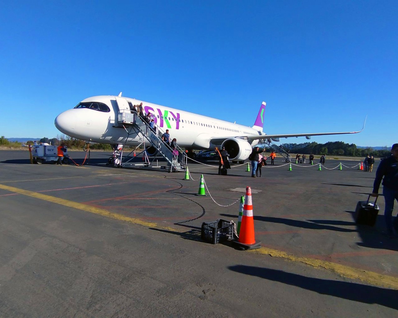 Review of Sky Airline flight from Santiago to Valdivia in Economy