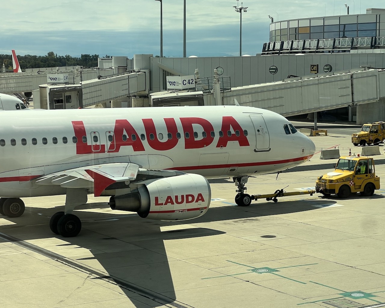 Review of Lauda Europe flight from Vienna to Kraków in Economy