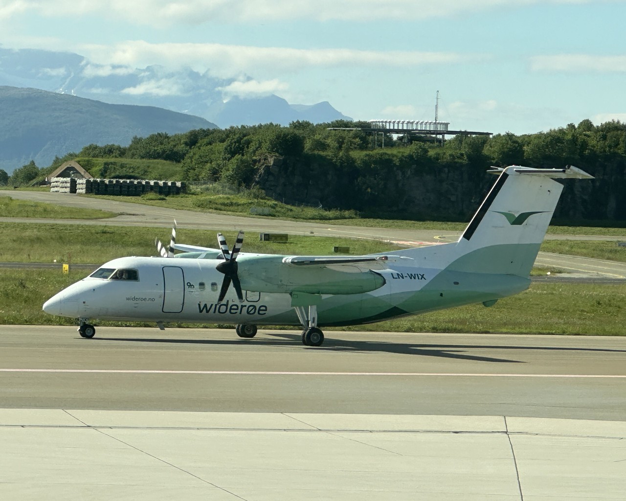 Review of Wideroe flight from Bodø to Leknes in Economy