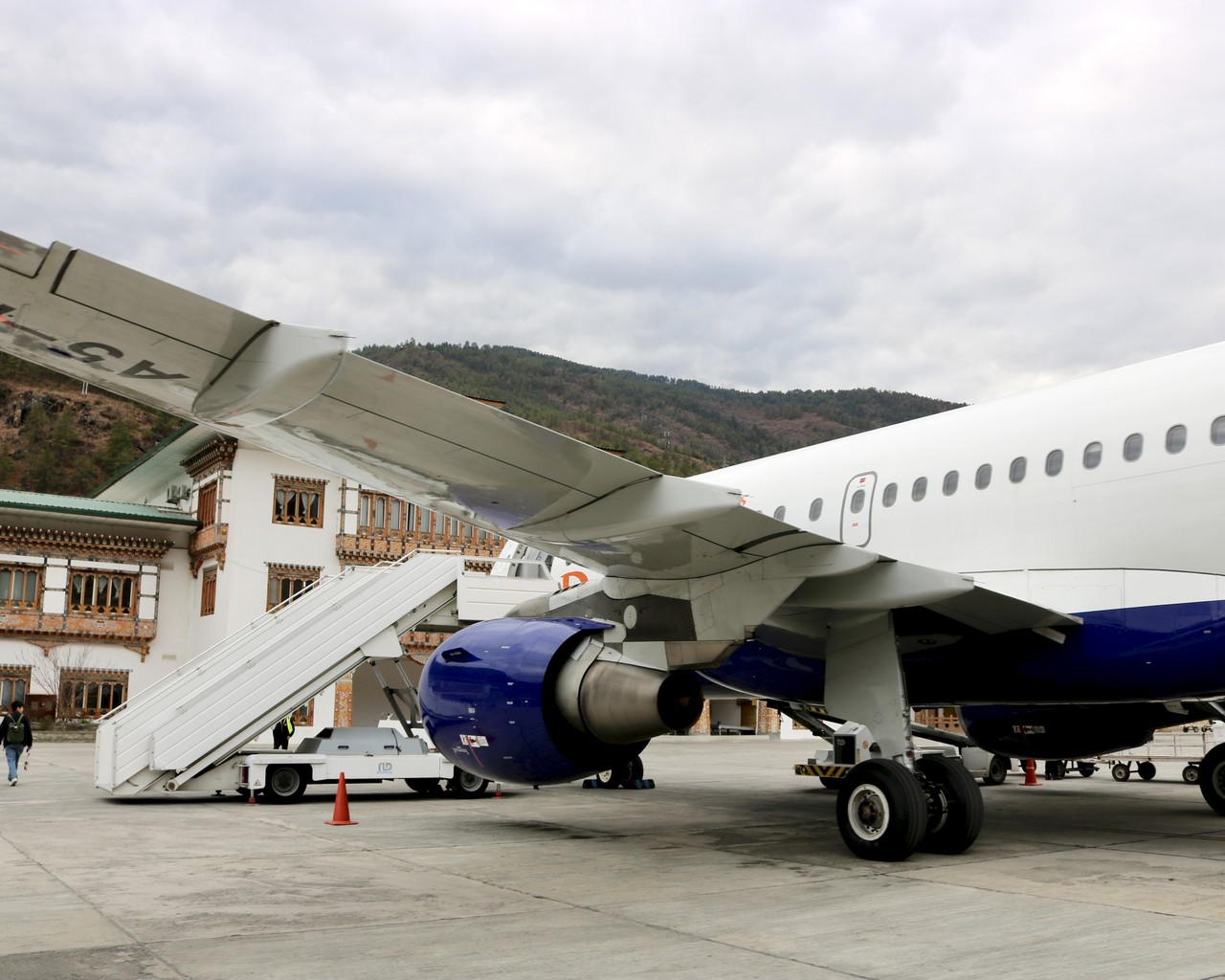 Review of Druk Air flight from Paro to Bangkok in Business