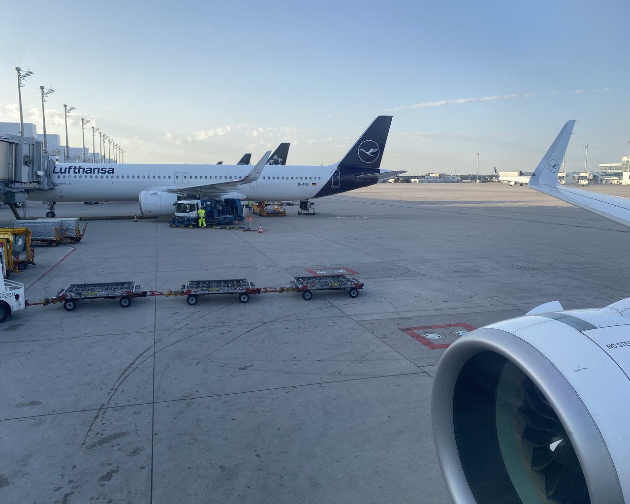 Review of Lufthansa flight from Munich to London in Business