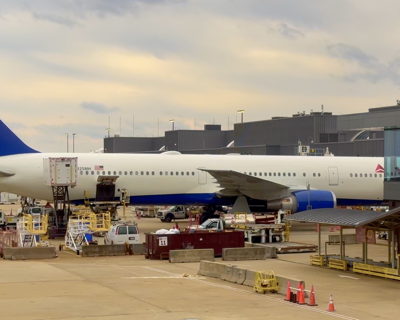 Review of Delta Air Lines flight from Atlanta to Barcelona in Economy