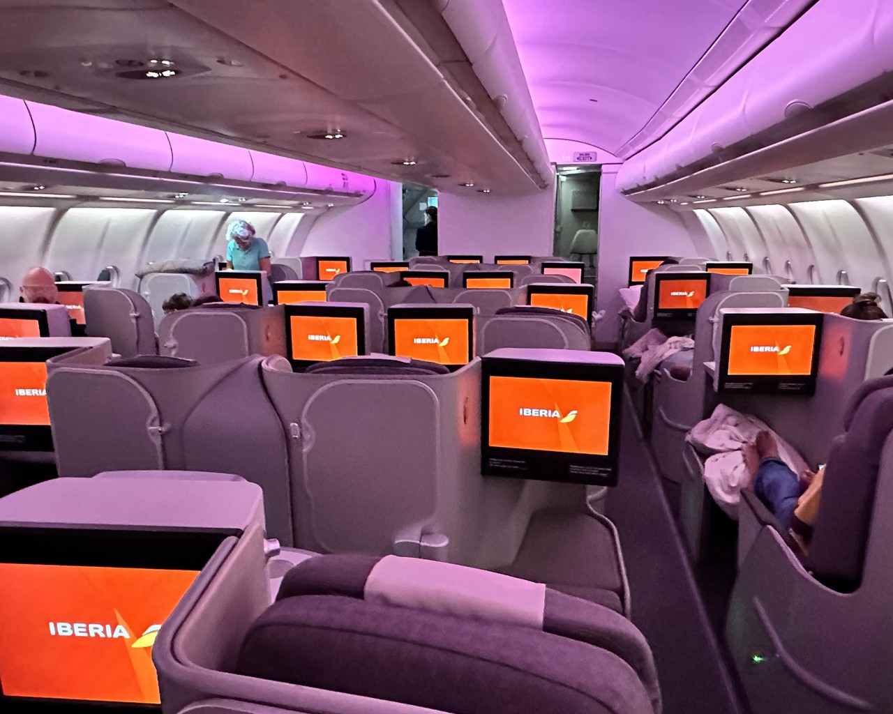 Review of Iberia flight from Madrid to Washington in Business