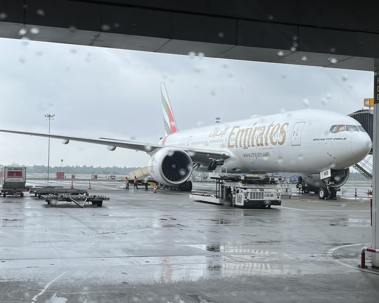 Review of Emirates flight from Dubai to Trivandrum in First