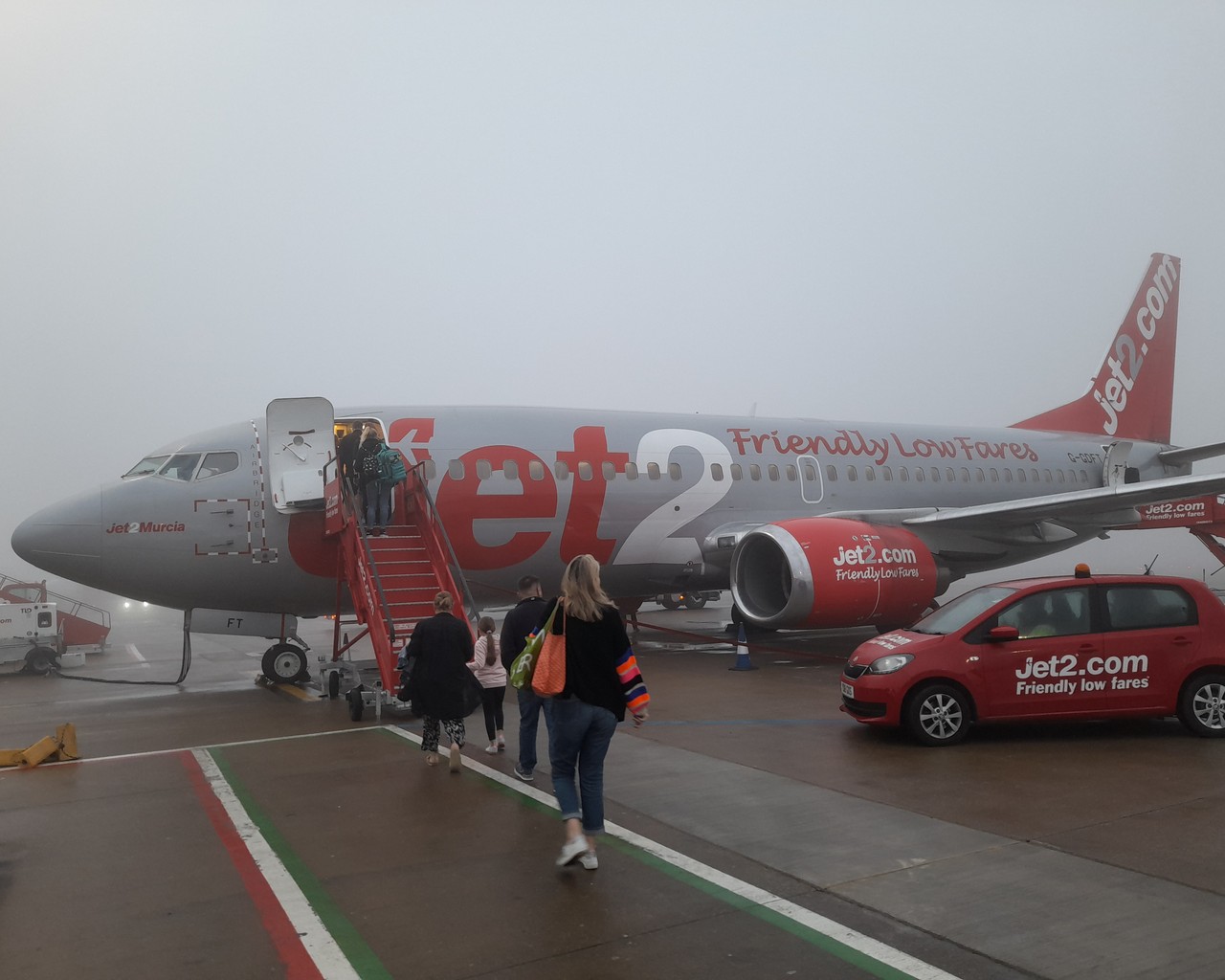 Review of Jet2.com flight from Leeds to Ibiza in Economy