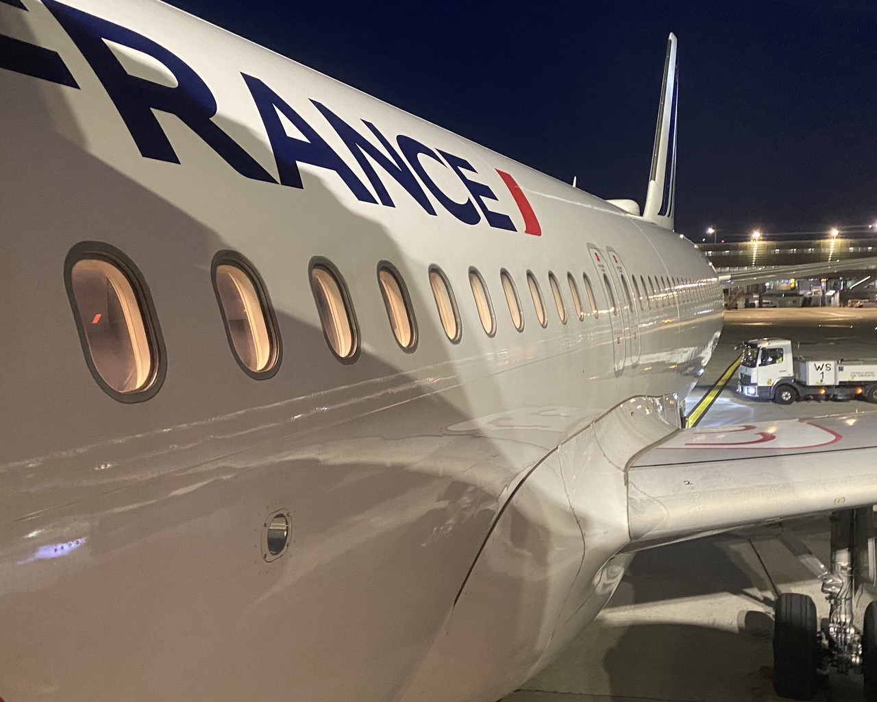 Review of Air France flight from Paris to Dublin in Business