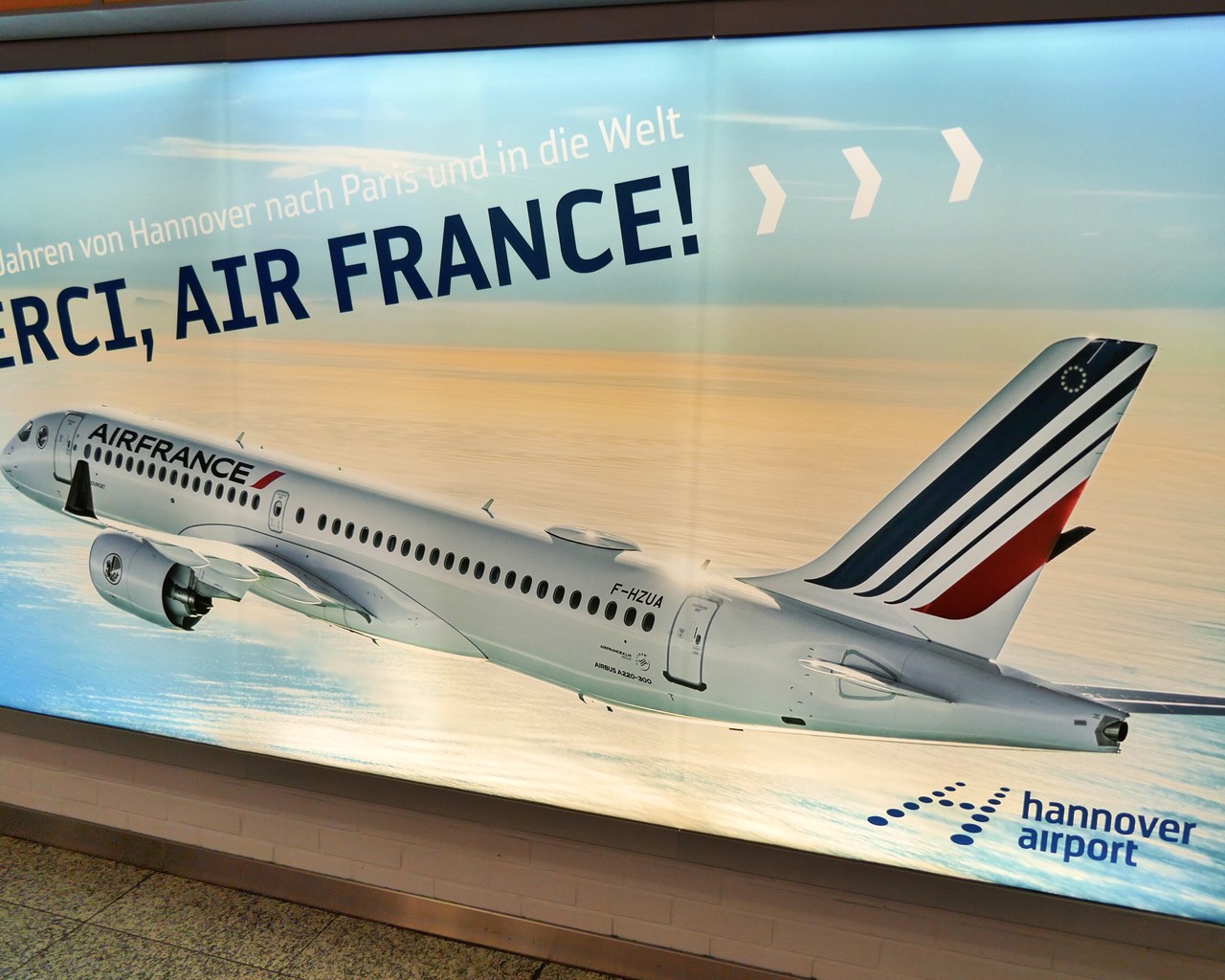Review of Air France Hop flight from Hannover to Paris in Economy