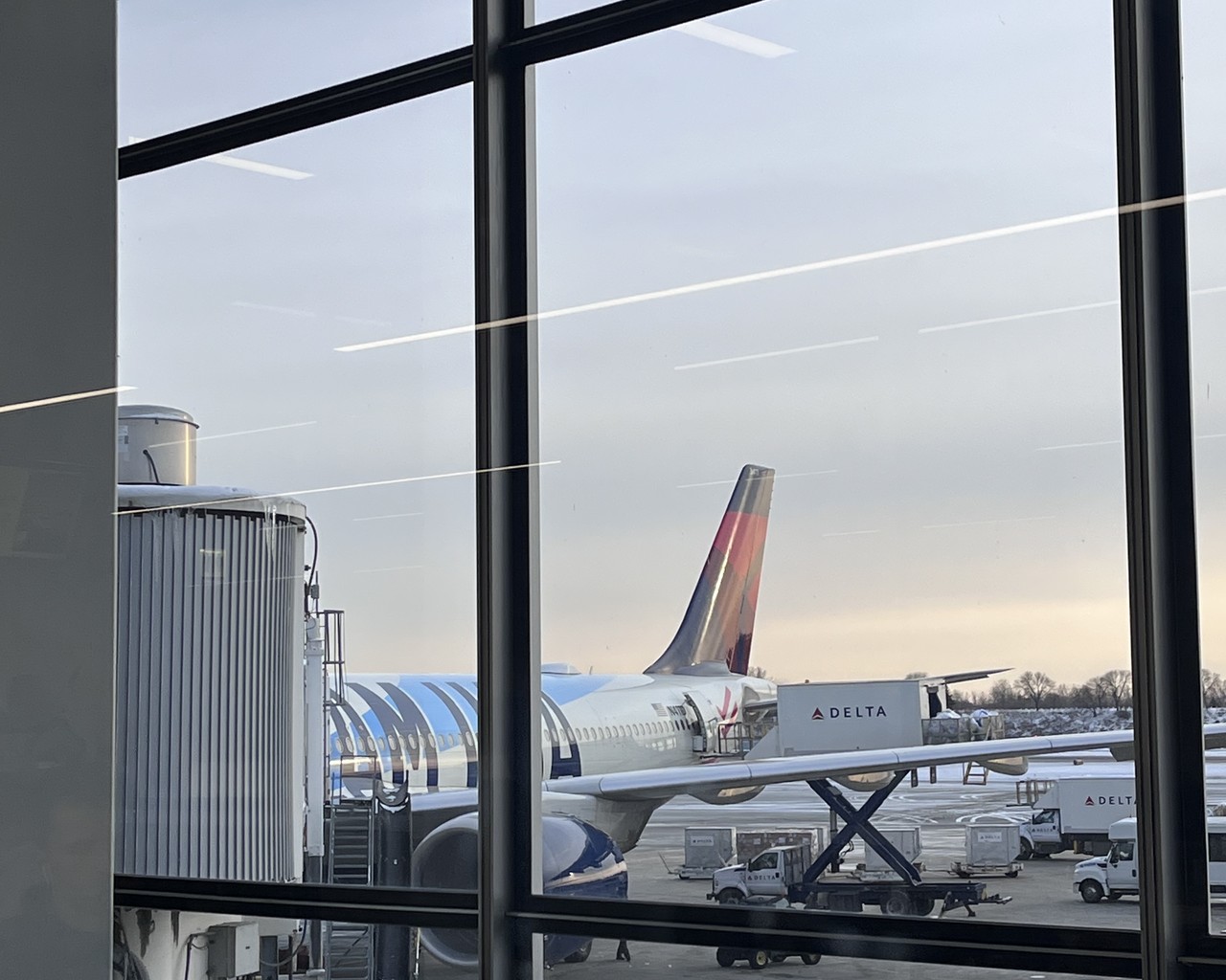 Review of Delta Air Lines flight from Minneapolis to London in Economy