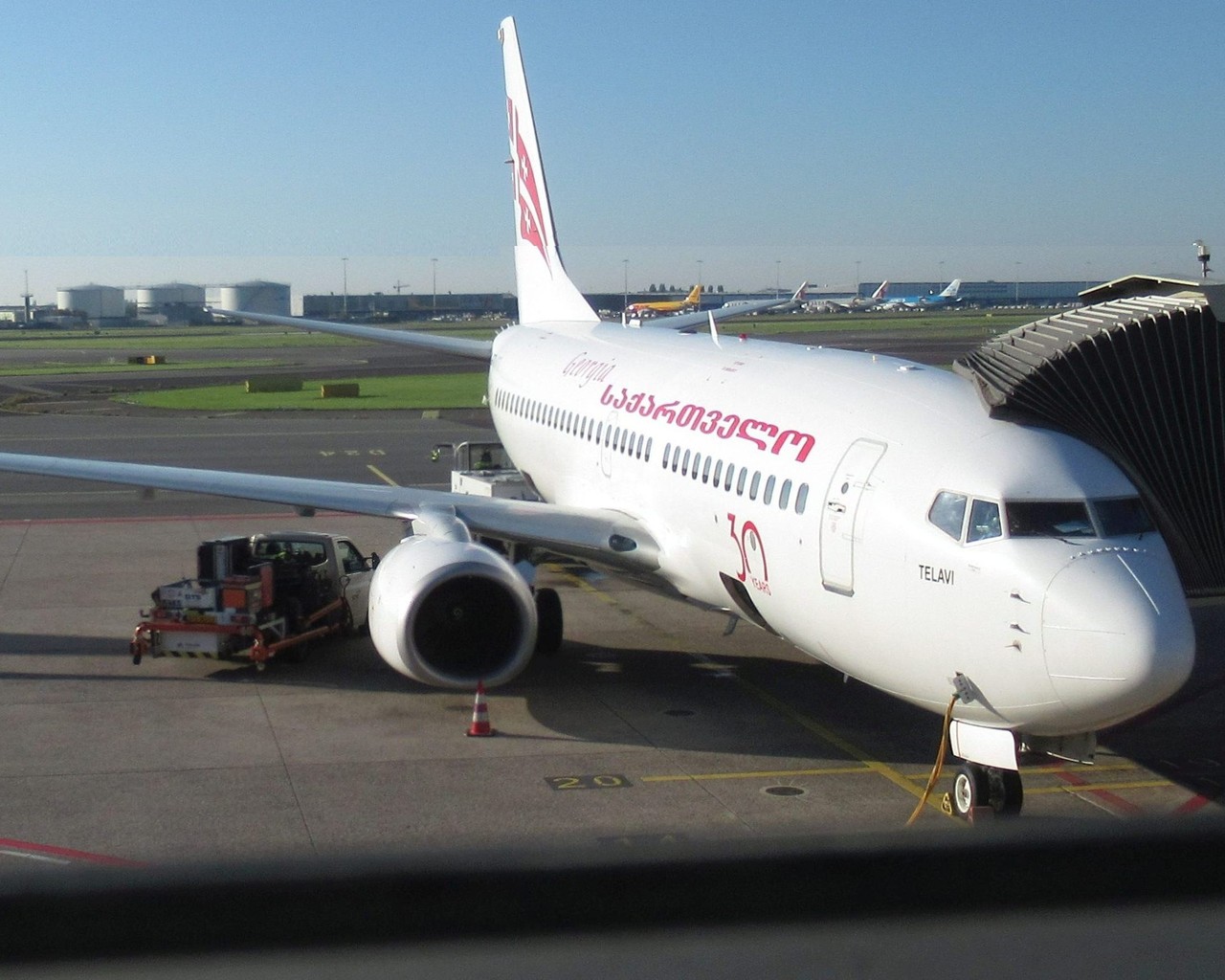 Review of Georgian Airways flight from Amsterdam to Tbilisi in Economy