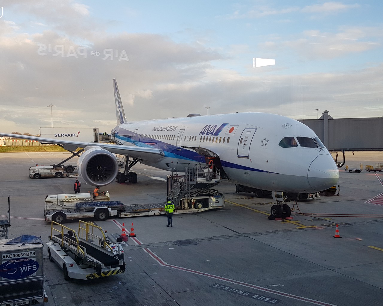 Review of ANA flight from Paris to Tokyo in Economy