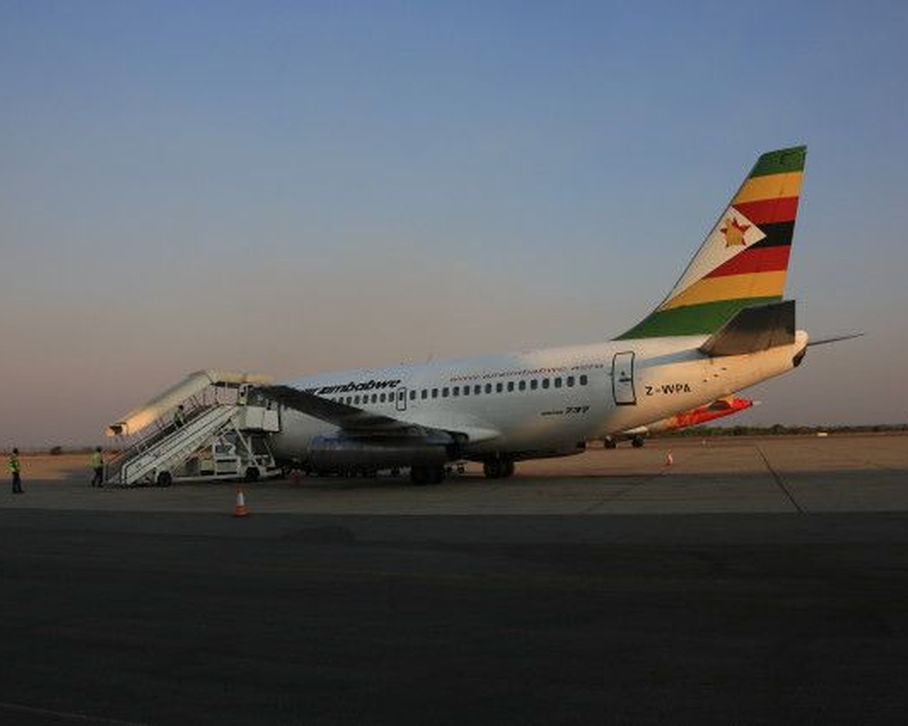 Review of Air Zimbabwe flight from Victoria Falls to Harare in Business