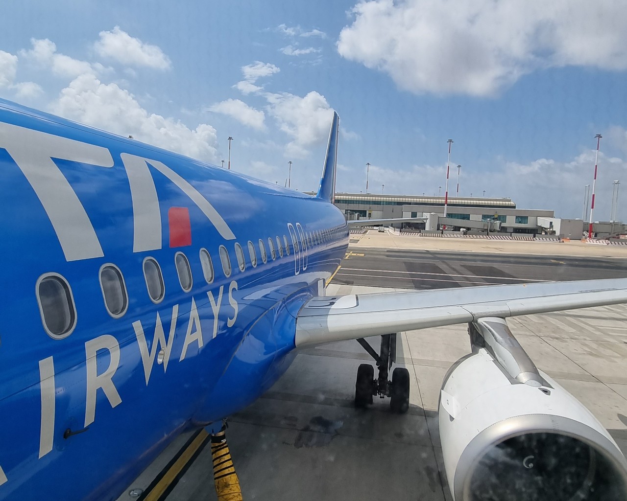 Review of ITA Airways flight from Rome to Athens in Economy