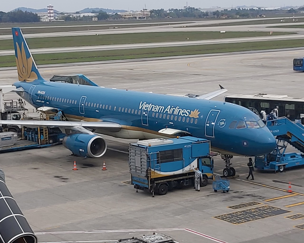 Review of Vietnam Airlines flight from Hanoi to Luang Prabang in Economy