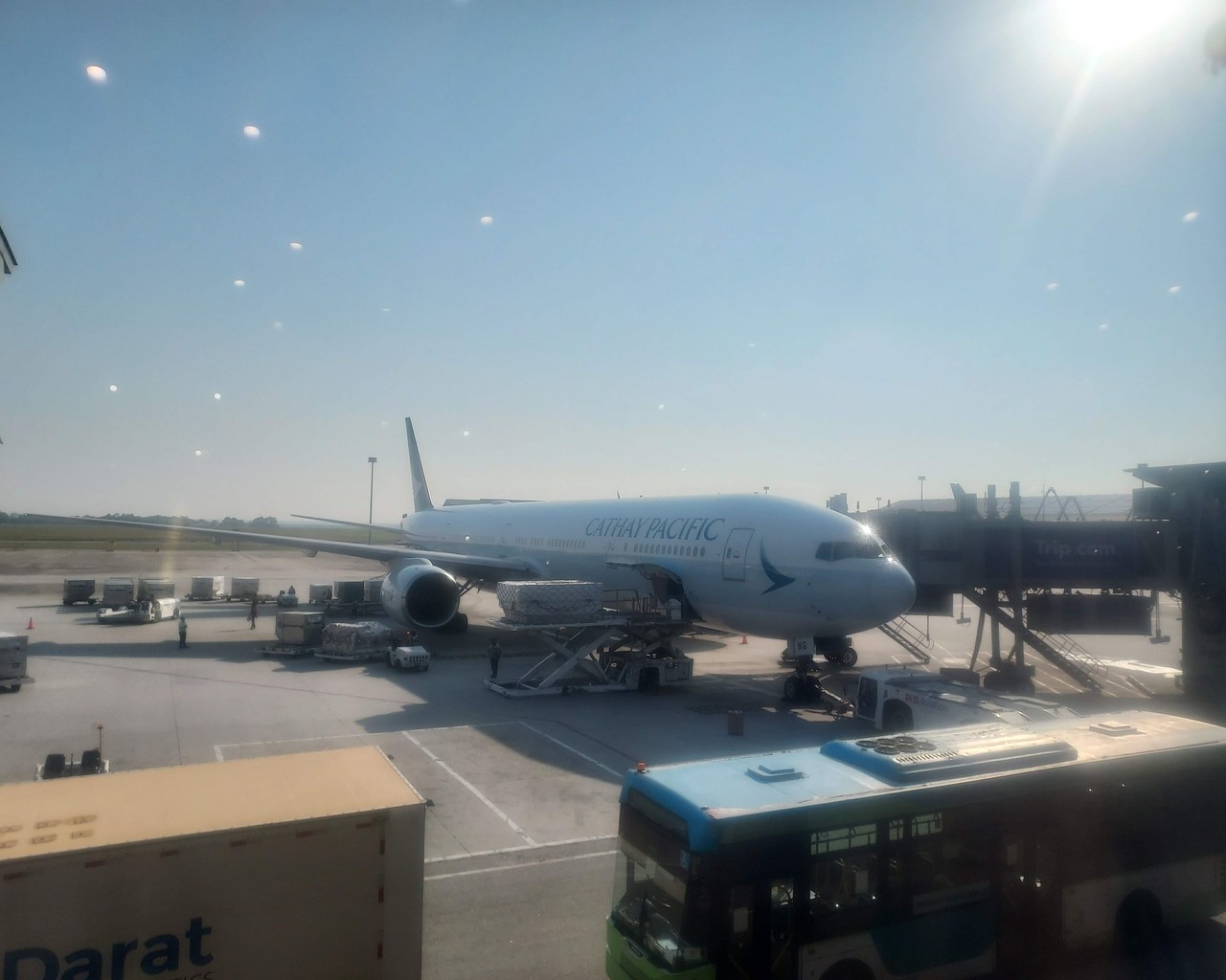 Review of Cathay Pacific flight from Kuala Lumpur to Hong Kong in Economy