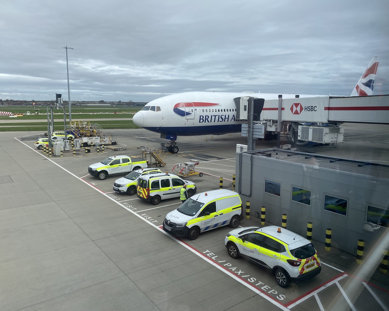 Review of British Airways flight from London to Toronto in Economy