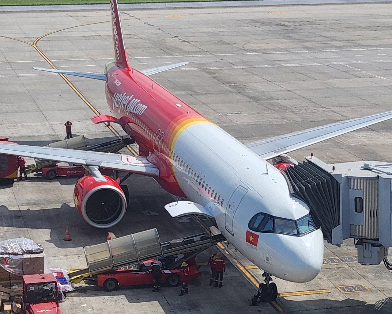 Review of VietjetAir flight from Seoul to Hanoi in Economy