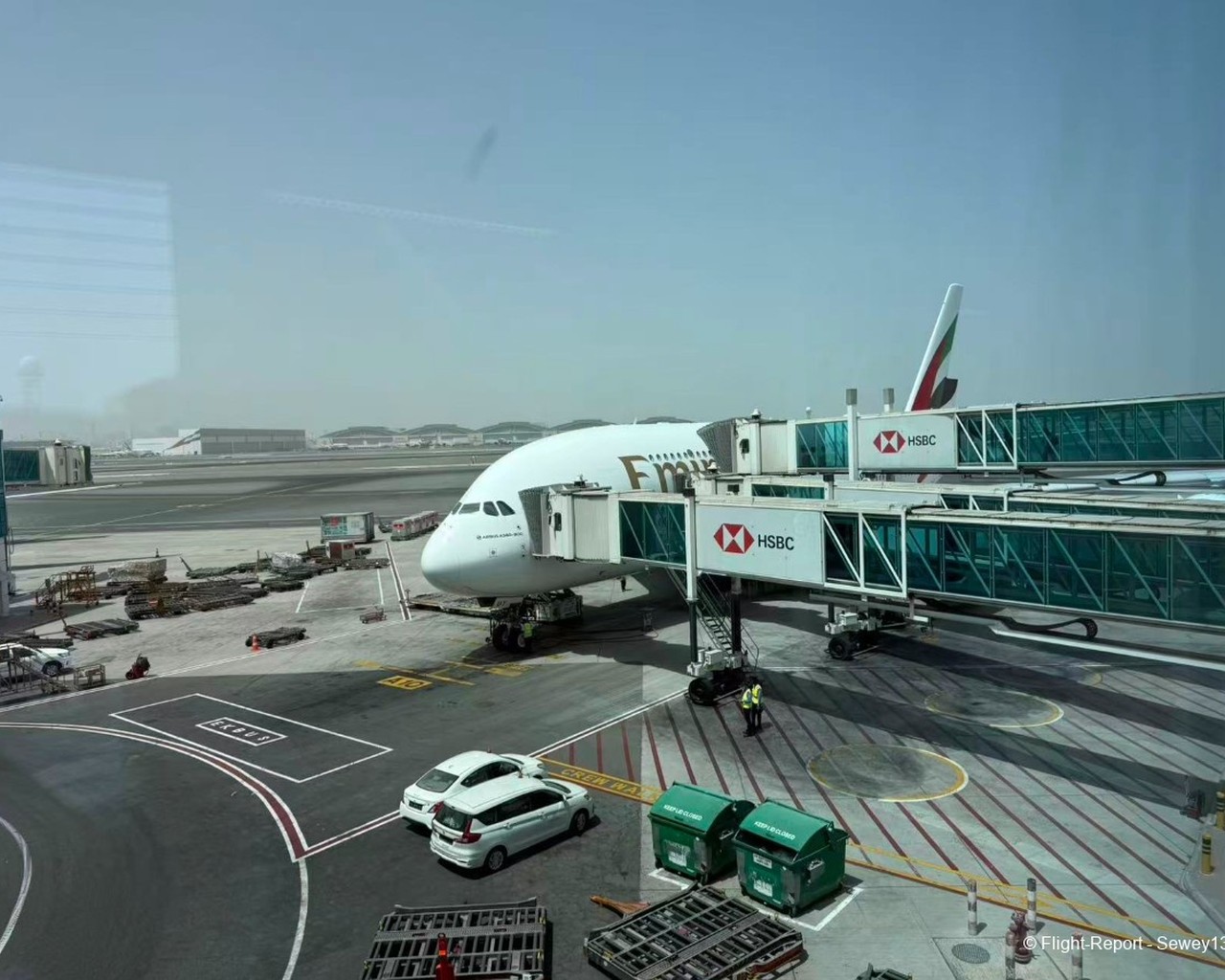 Review of Emirates flight from Dubai to Manchester in Business